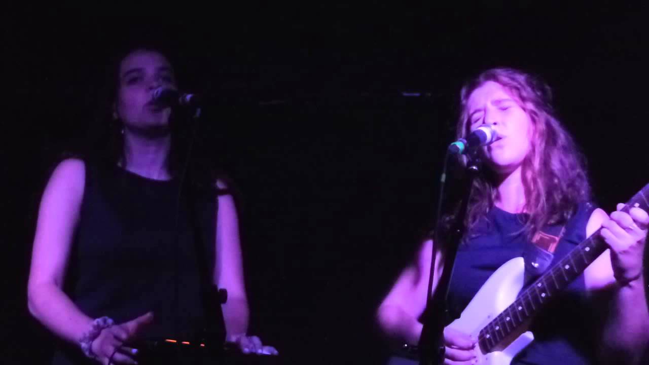 Overcoats - Walk On (HD) - Old Blue Last - 03.09.15 - YouTube