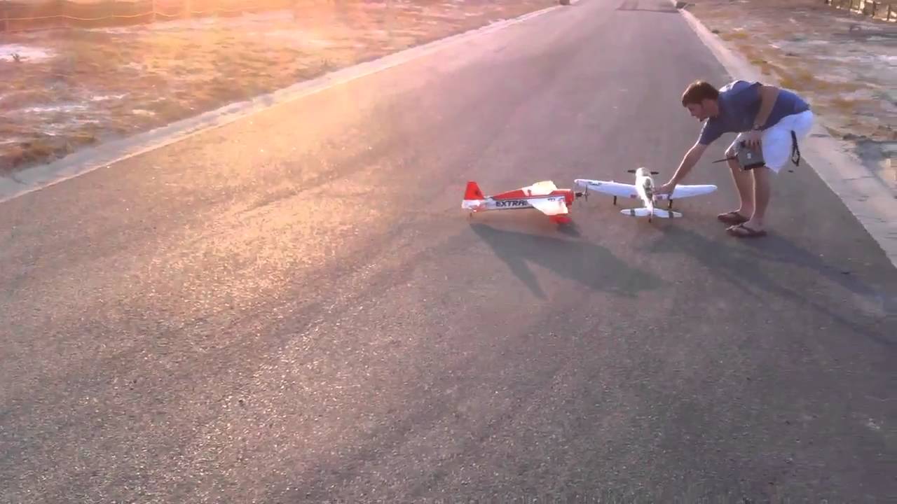 Extra 300 rc plane - YouTube