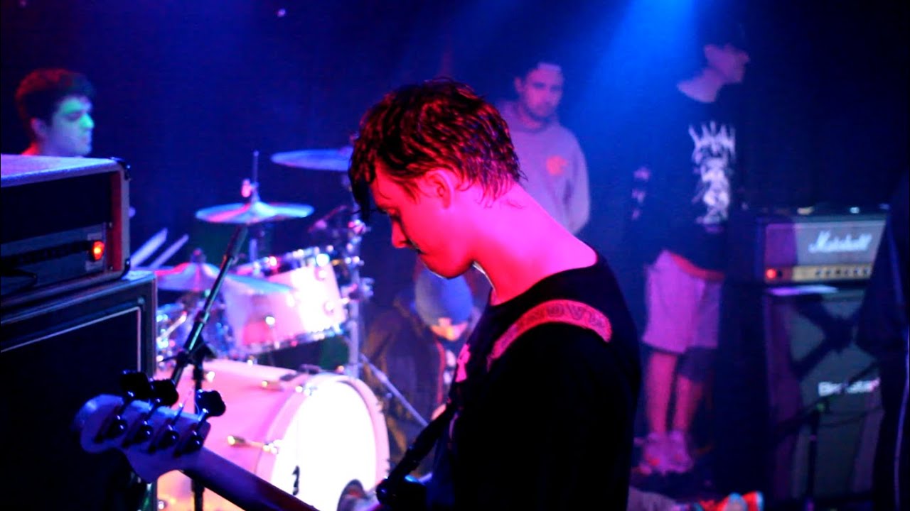 Title Fight Perform "Lefty" At The Spring Mixtape Festival 2015 - YouTube