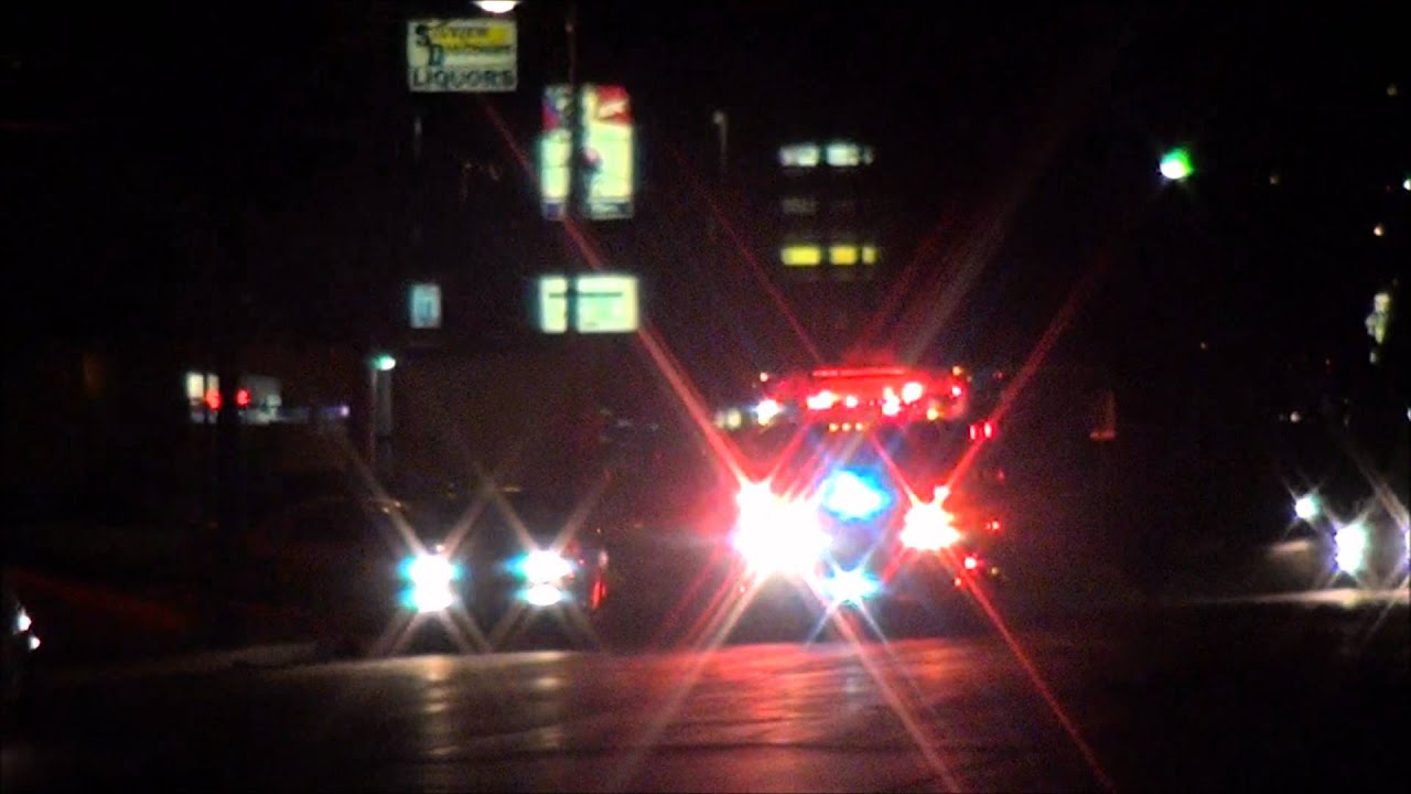 Rescue 23 Red Train responding to Ogletown,De 12-29-11 - YouTube