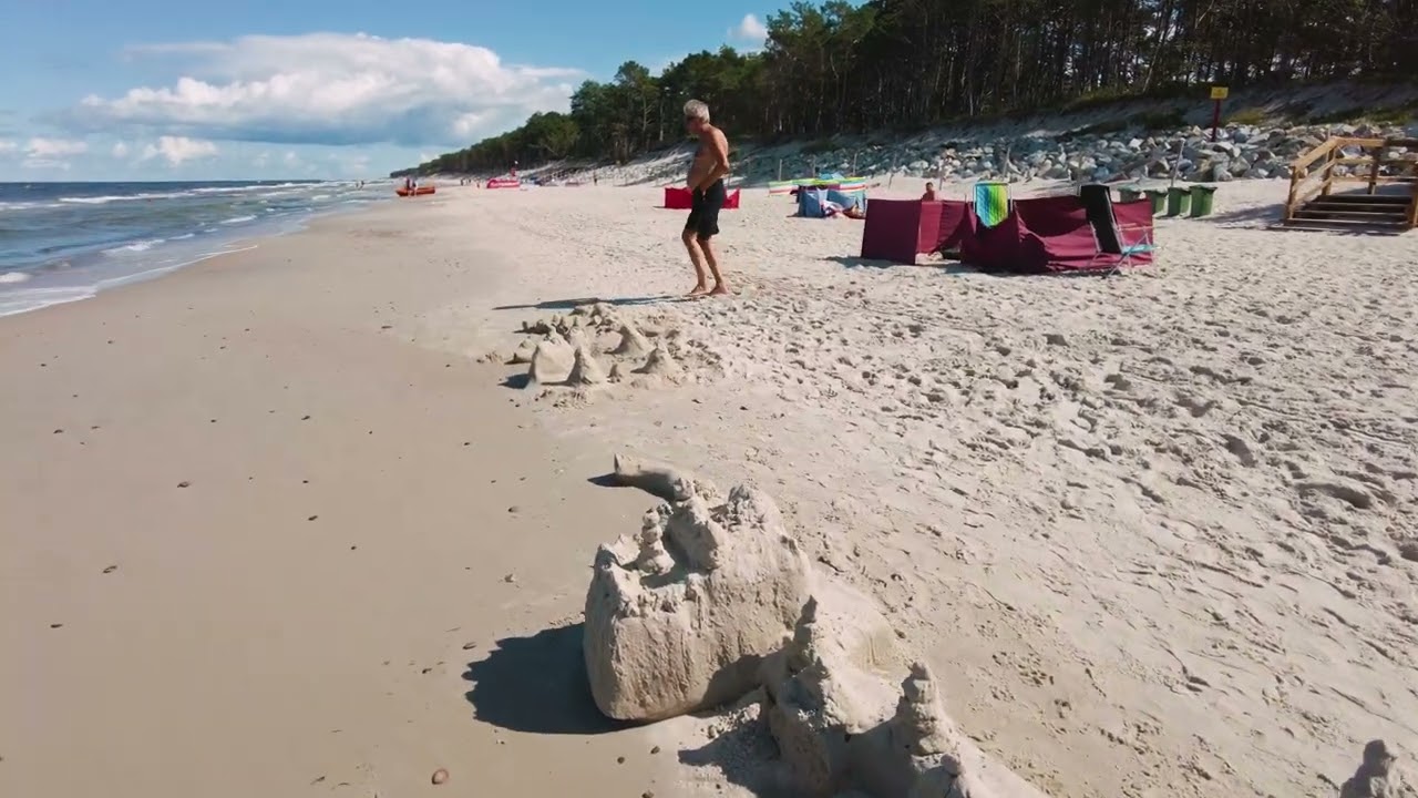 Pogorzelica | Przepiękna plaża (Zwiedzaj z nami) [4k] - YouTube