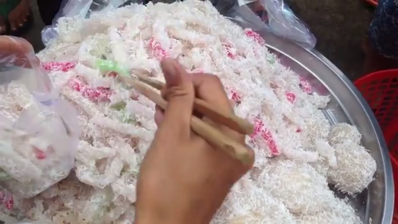 Asian- Khmer Food | Cambodian street cake, Khmer desserts, steamed rice ...