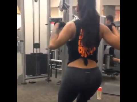Nina Mercedez Rear Delt part 2 - YouTube