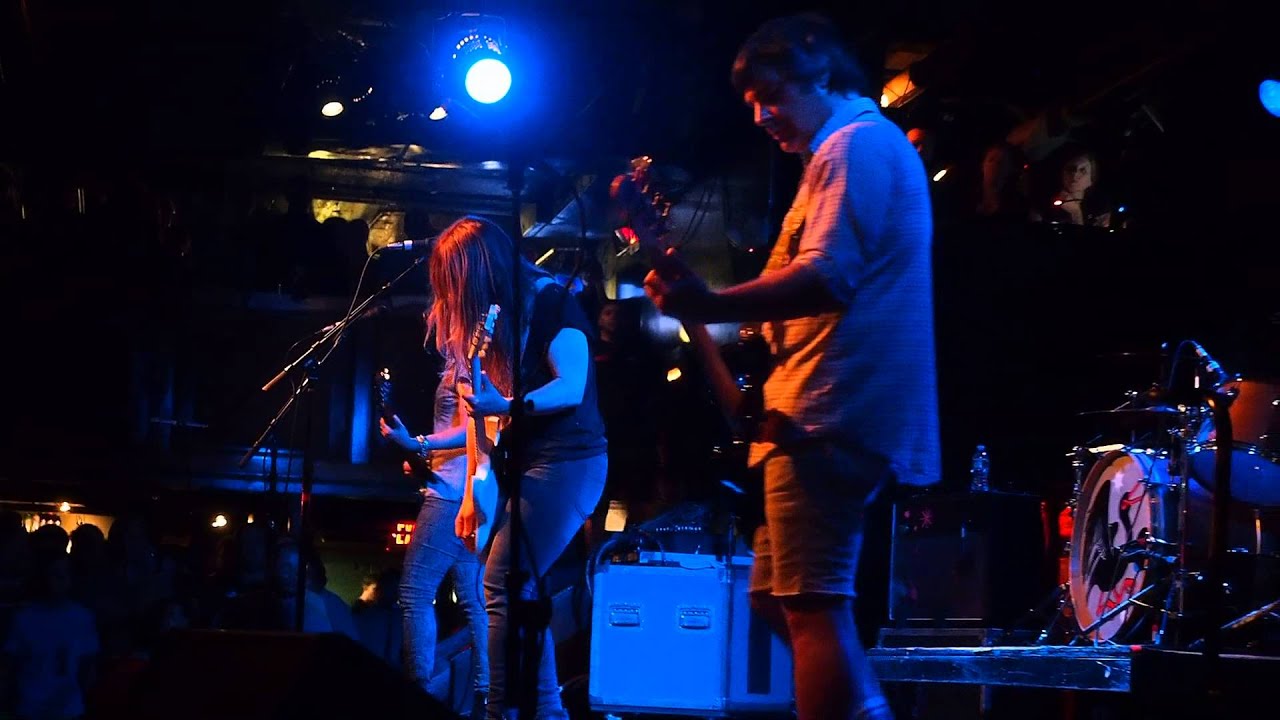 Veruca Salt- Forsythia (Live at the Paradise 2015) - YouTube