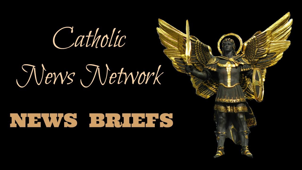 Pope Francis wears ‘rainbow’ cross - YouTube