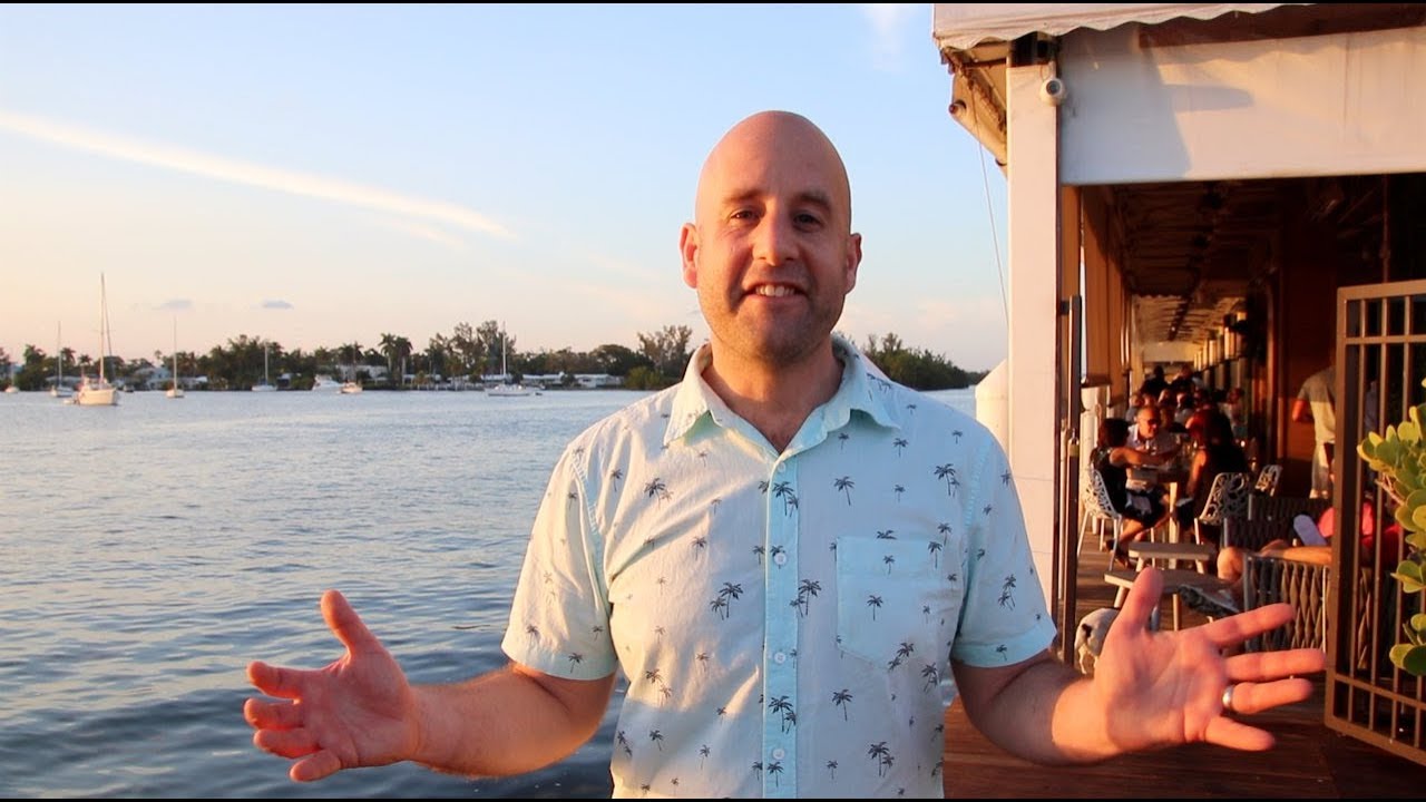 GG's Waterfront Bar & Grill Review - YouTube