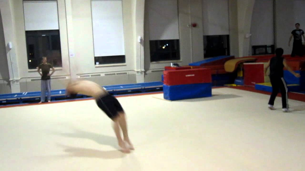 round off backhand layout - YouTube