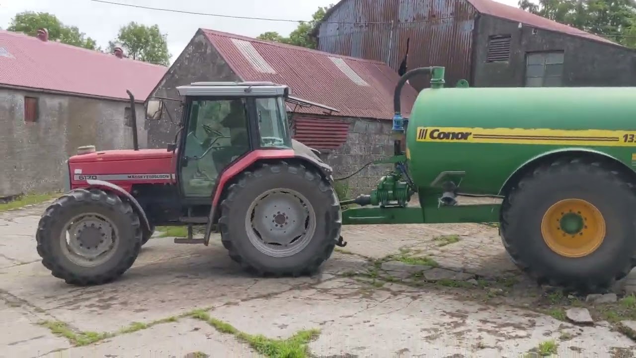Slurry after the first cut silage! - YouTube
