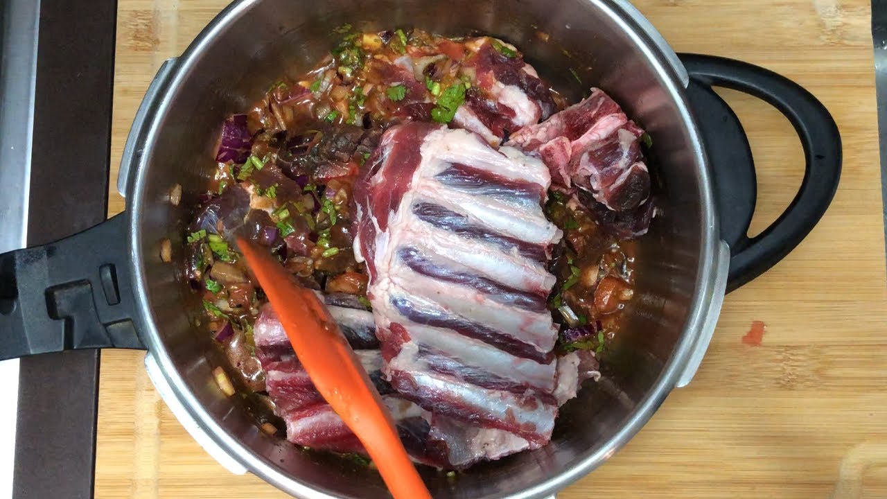 Essa receita de carneiro ensopado que minha sogra ensinou, faz sucesso ...