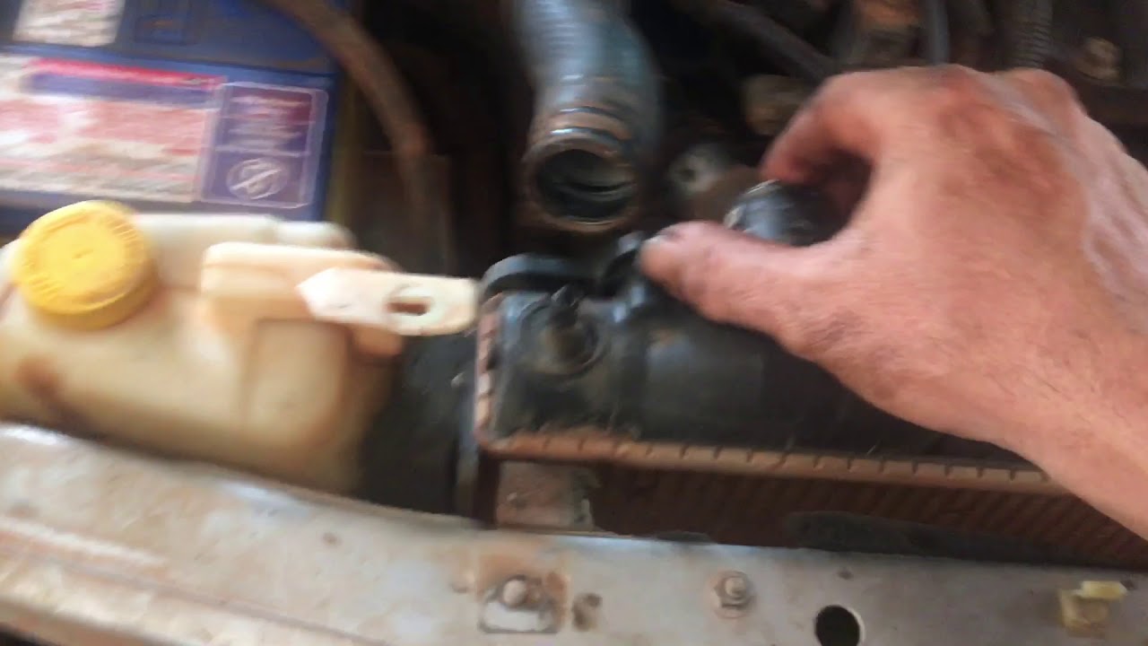 Nissan Navara D22 radiator removal 2001 - 2006. - YouTube