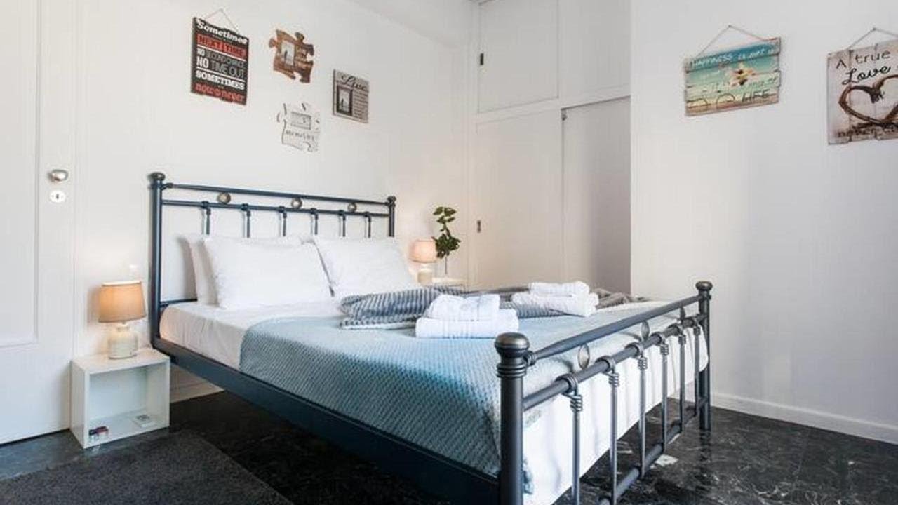 A Masterpiece in Plaka with Big Balcony and Acropolis View, Athens ...