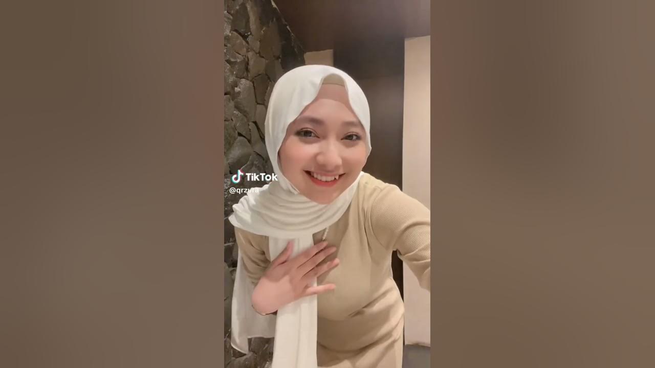 goyang tik tok hijab gunung gede - YouTube