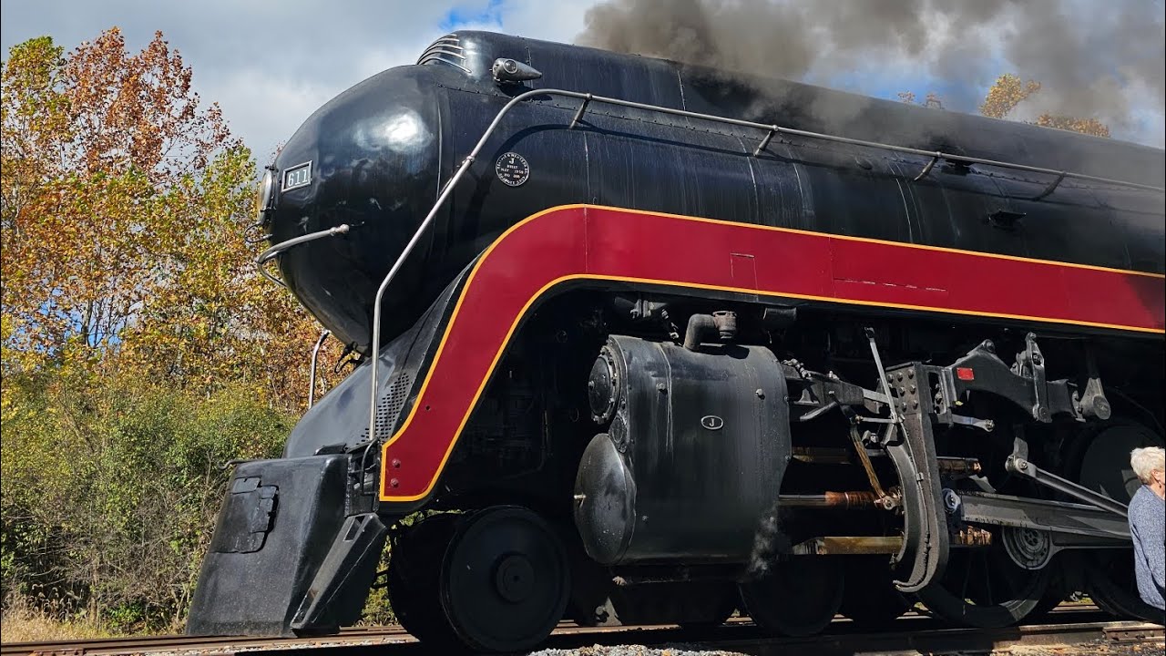 October 2023 Railfanning Catches || Norfolk and Western J611 || C&O CSX ...