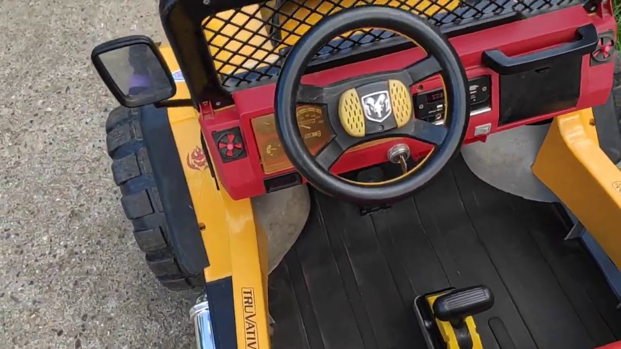 Peg Perego sorento - YouTube