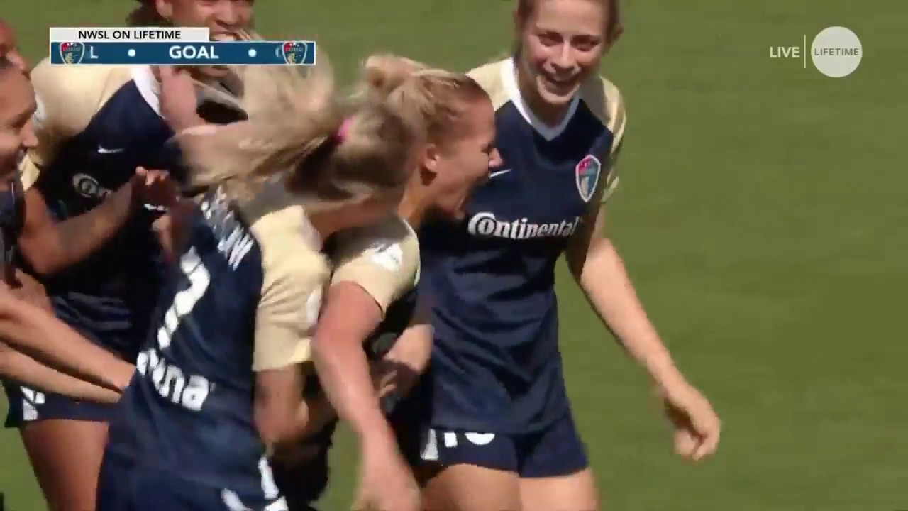 GOAL: Merritt Mathias puts the North Carolina Courage up 1-0 - YouTube