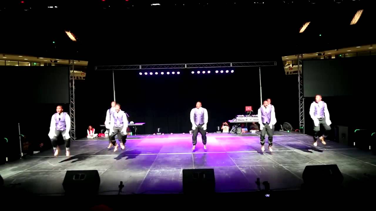 USC:Omega Psi Phi (Zeta Zeta) Homecoming Step Show 2014 - YouTube