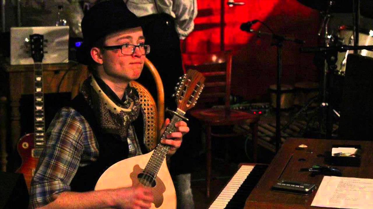 Imperial march (mandolin og guitar) - YouTube