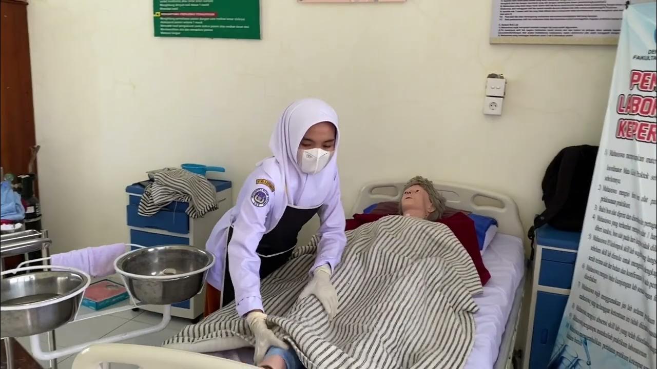 Memandikan Pasien (include vulva dan penis hygiene) - YouTube