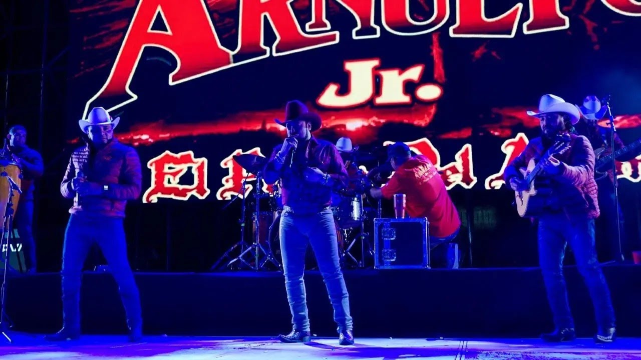 ARNULFO JR CONCIERTO COMPLETO EN PABELLON DE ARTEAGA AGUASCALIENTES ...