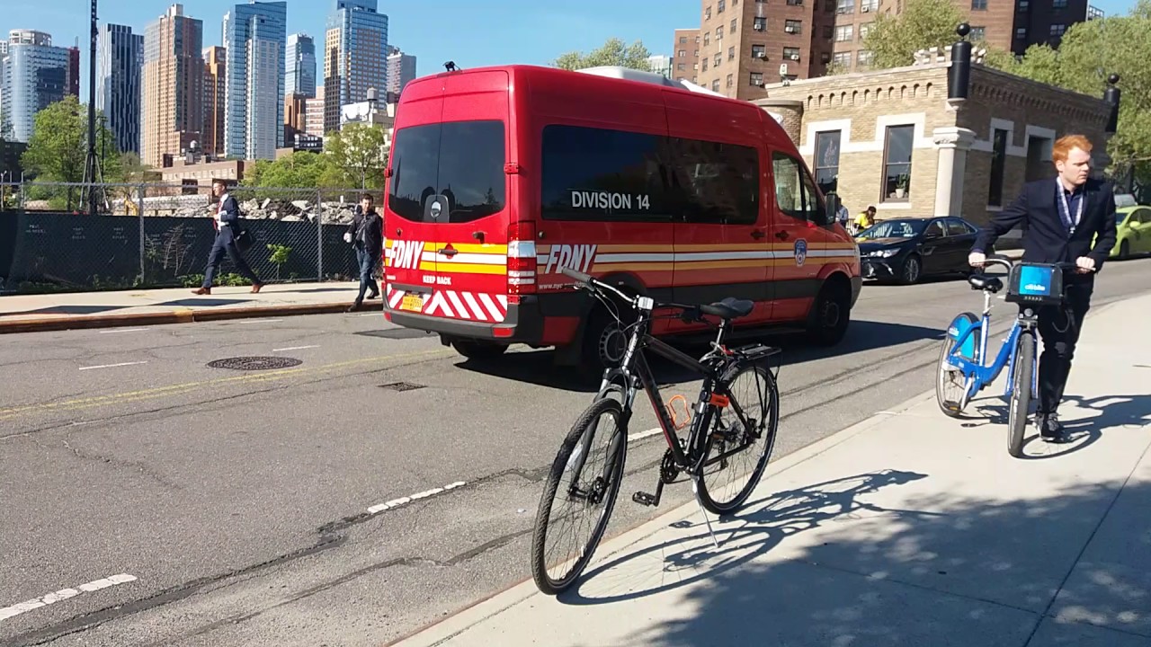 FDNY Division 14 Ceremonial Sprinter Leaving Brooklyn Navy Yard In ...