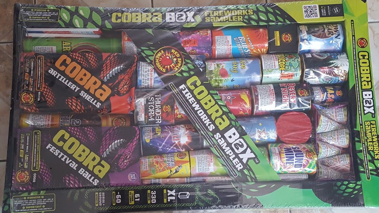 Cobra box assortment Unboxing Red Apple Fireworks 2019 - YouTube
