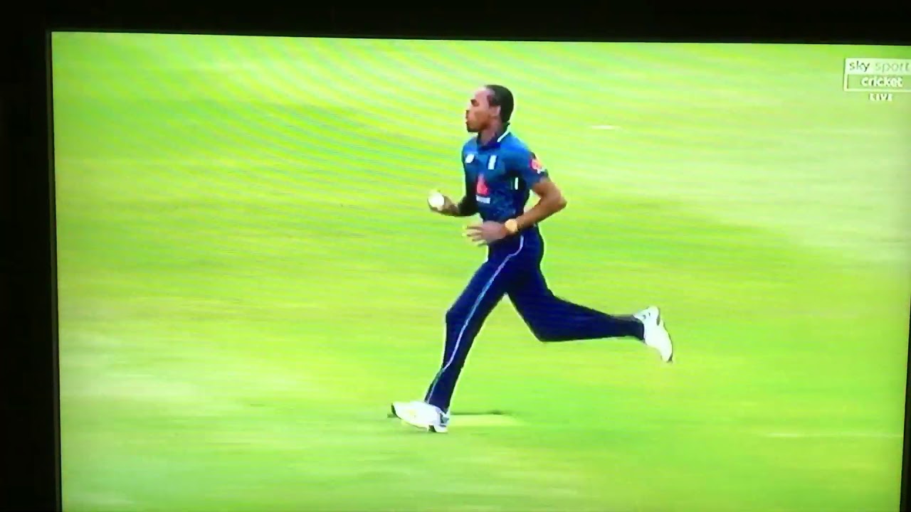 Jofra archer bowling in slow motion - YouTube