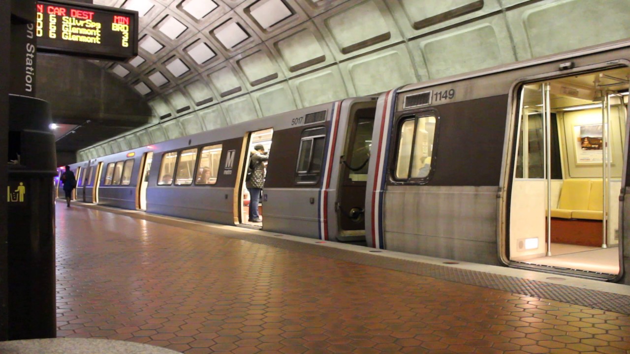 WMATA Metrorail Red Line Silver Spring Bound 6 Car Train Mixed Set ...