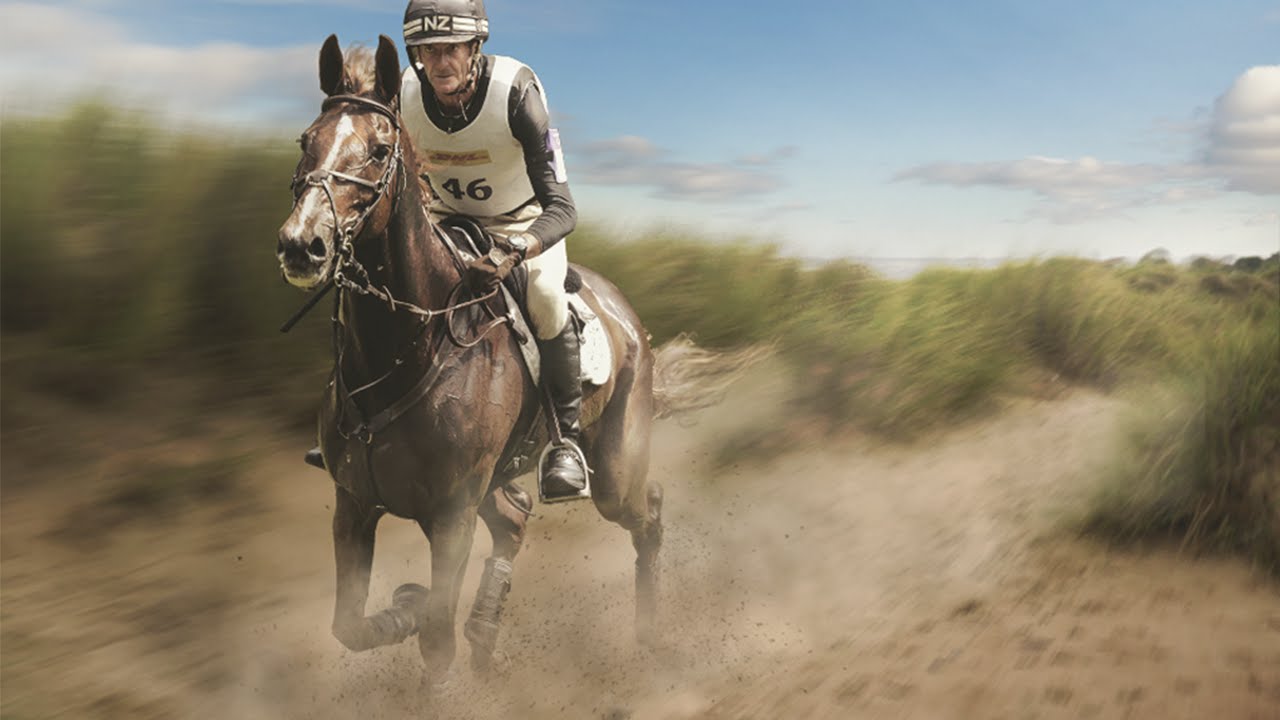 Realistic Motion Blur | Photoshop Manipulation Tutorial - YouTube