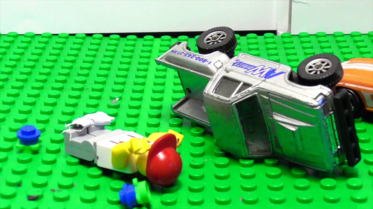Car crash! stop motion animation - YouTube