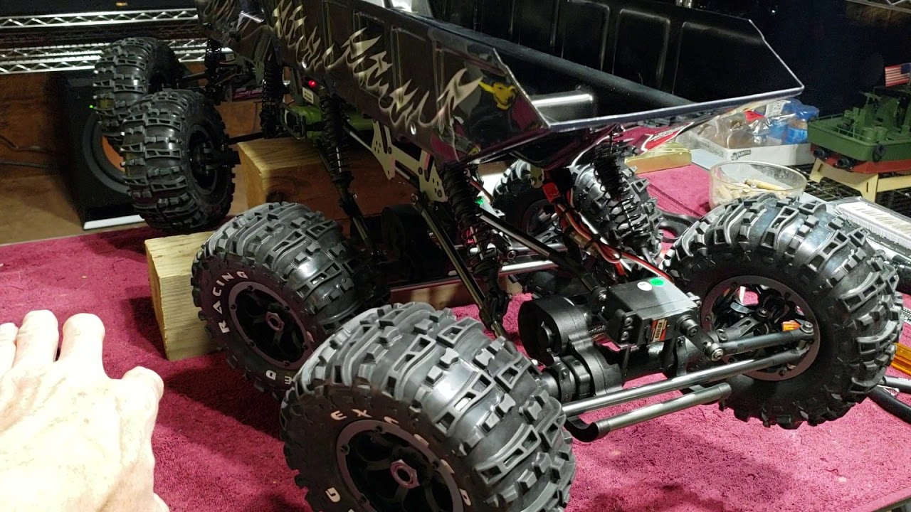 Exceed 8x8 with 8 wheel steering... October 17, 2019 - YouTube