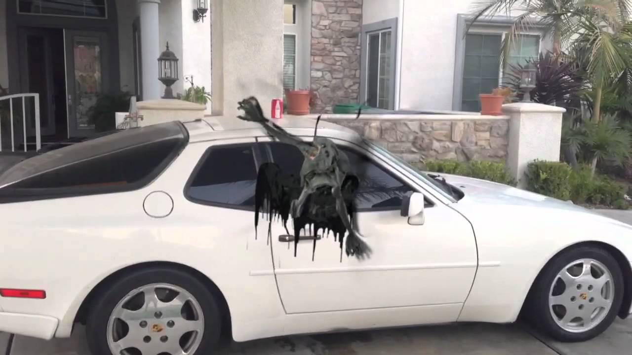 Alien Porsche - YouTube