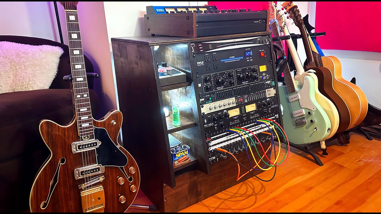 Making a custom 12u studio rack (DIY BUILD) - YouTube