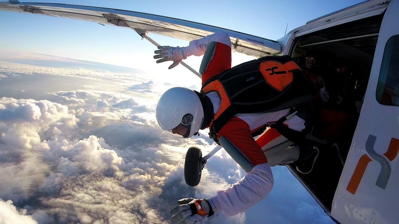 Beautiful Evening Skydive #39 | GoJump (Gransee, Germany) - YouTube