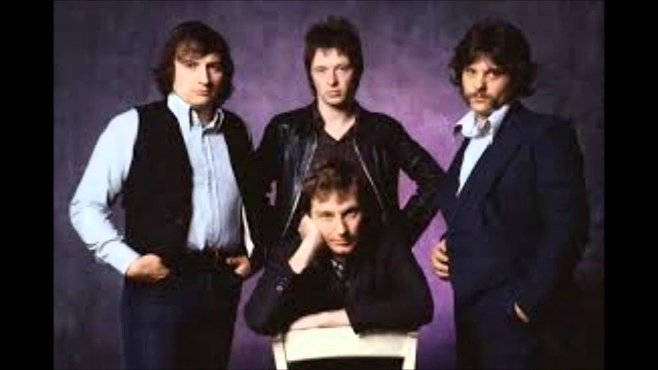 Gypie Mayo. - YouTube