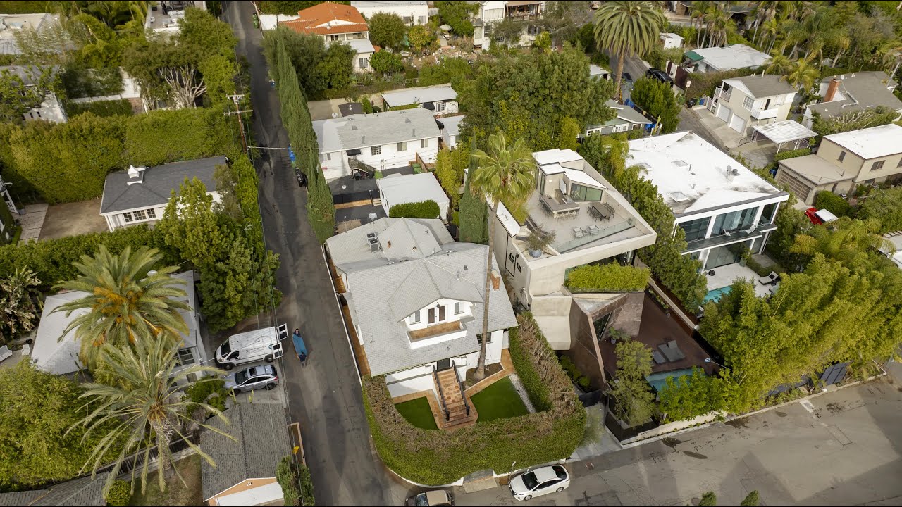8975 Shoreham Dr - YouTube