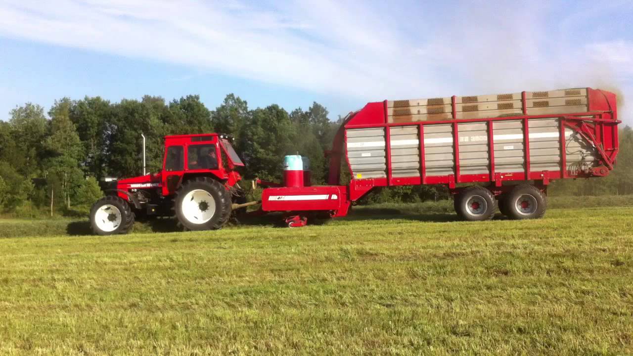 VOLVO BM VALMET 2105 - YouTube