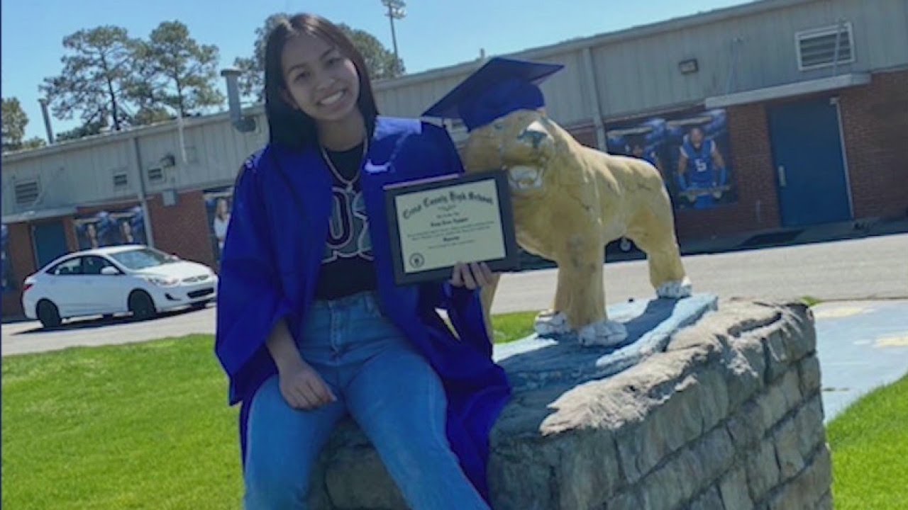 Georgia high school students accepted to 22 colleges - YouTube