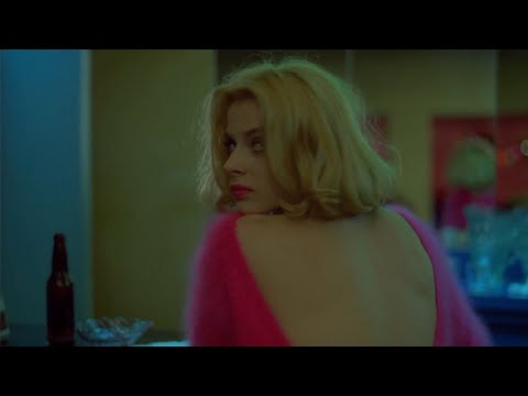 Paris, Texas (1984) - Nastassja Kinski's entrance