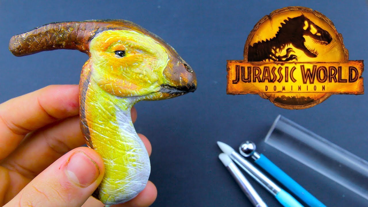 I sculpted a polymer clay parasaurolophus (Jurassic world dominion ...