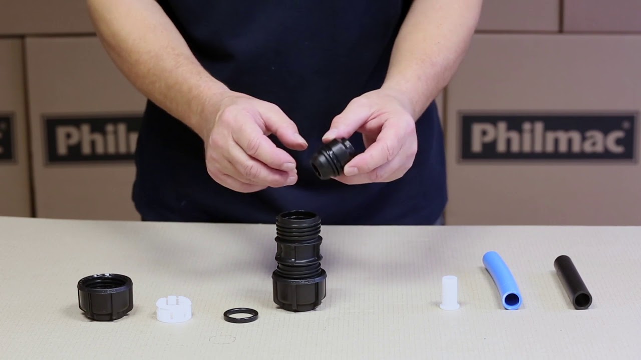Connecting different sized metric / imperial pipe using a Philmac 3G reducing kit - YouTube