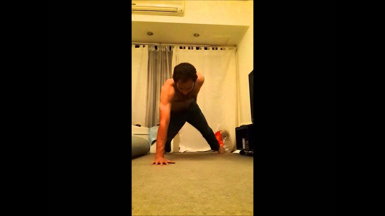 1 arm clap Pressup trial - YouTube