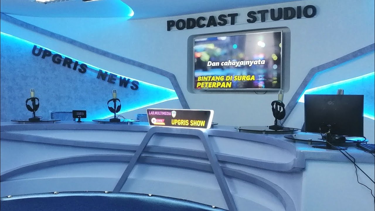 Contoh Pembuatan Lab Multimedia & Podcast Studio - YouTube