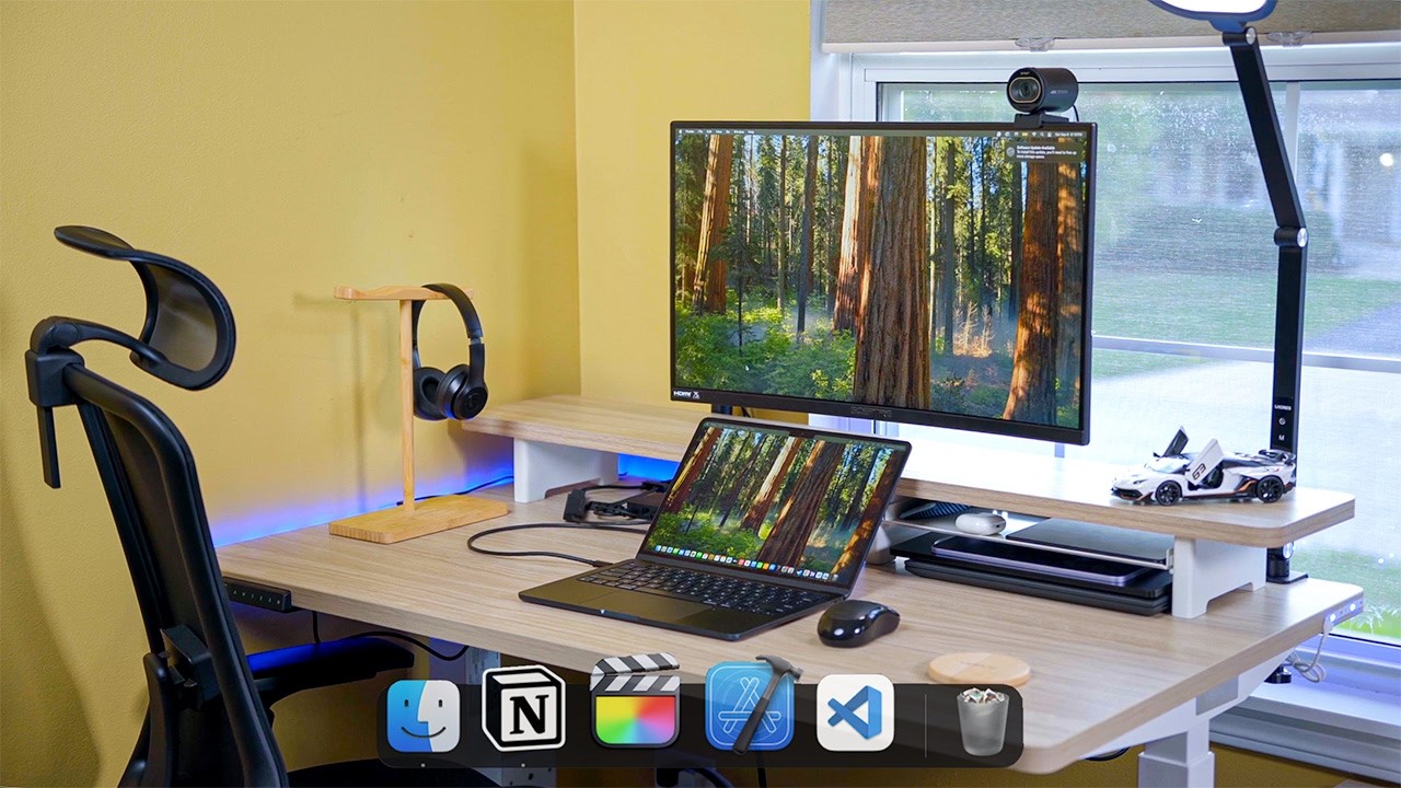 Dream Modern Desk Setup Makeover for a Software Engineer – 2025 - YouTube