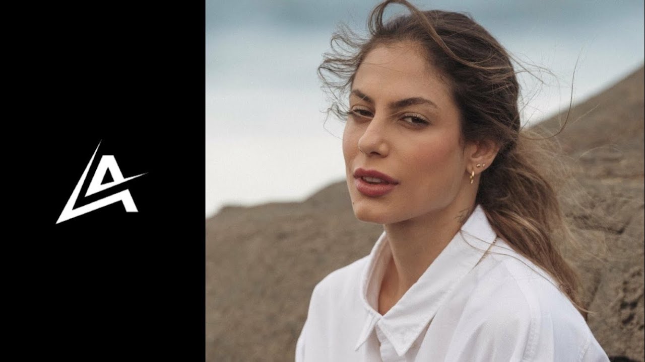 Laura - Bossa Nova (Concept Video) - YouTube
