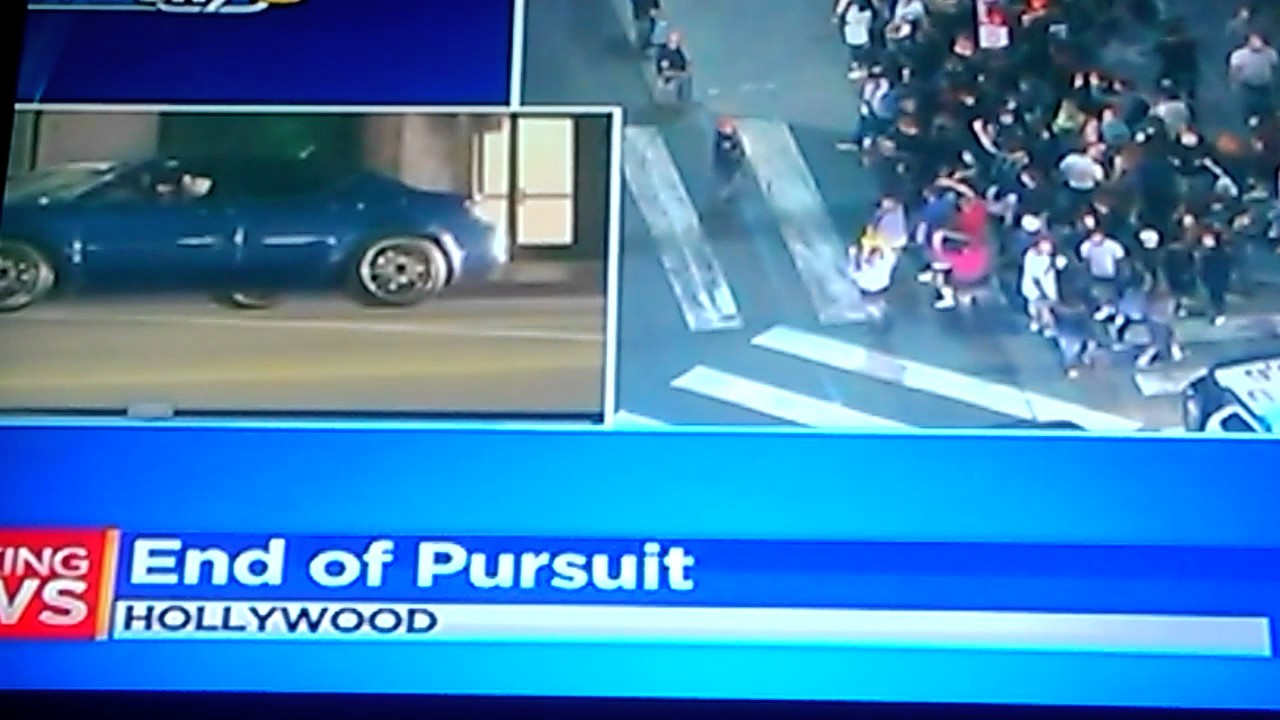 LAPD in Hollywood on scene at the end of the police pursuit - YouTube