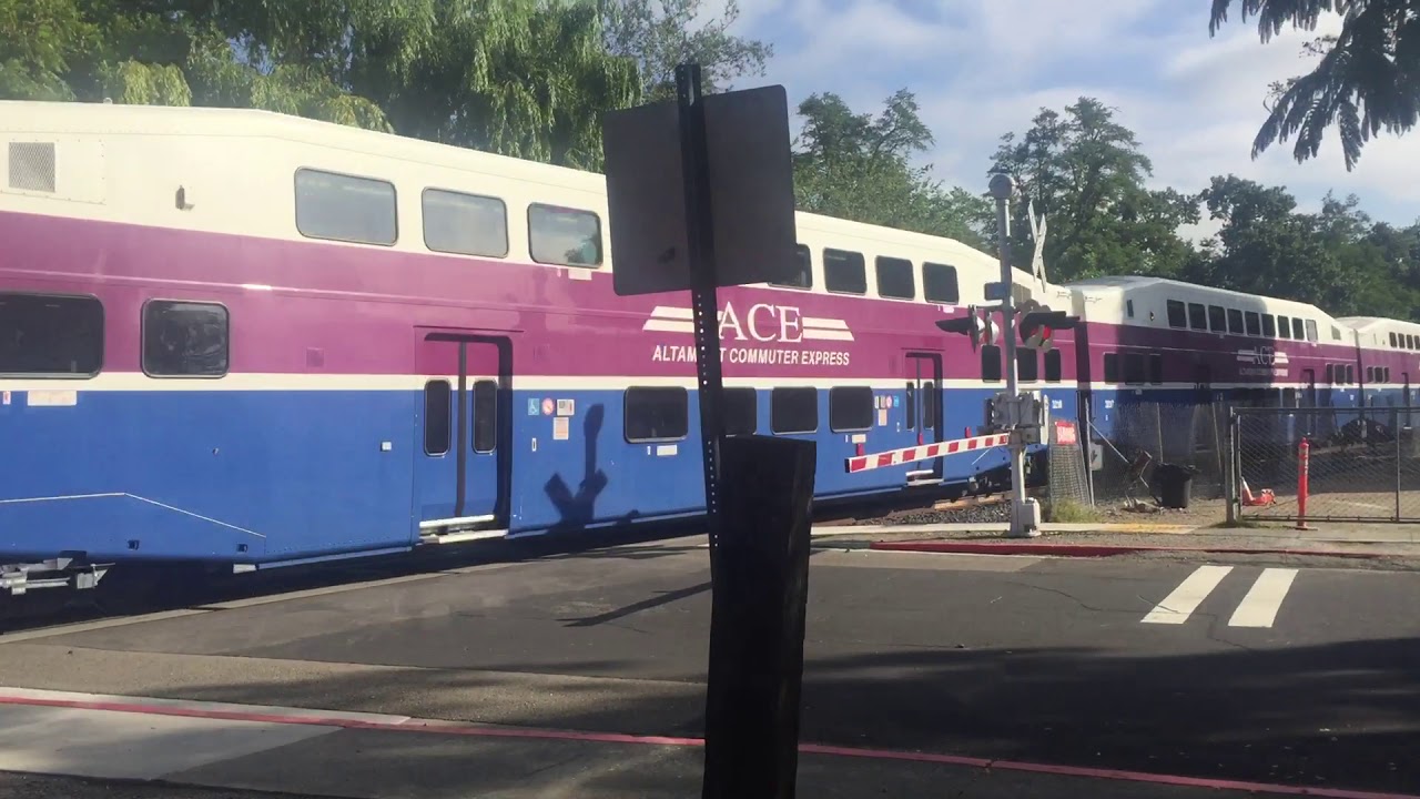 Ace 3105 8:18 going through pleasanton - YouTube