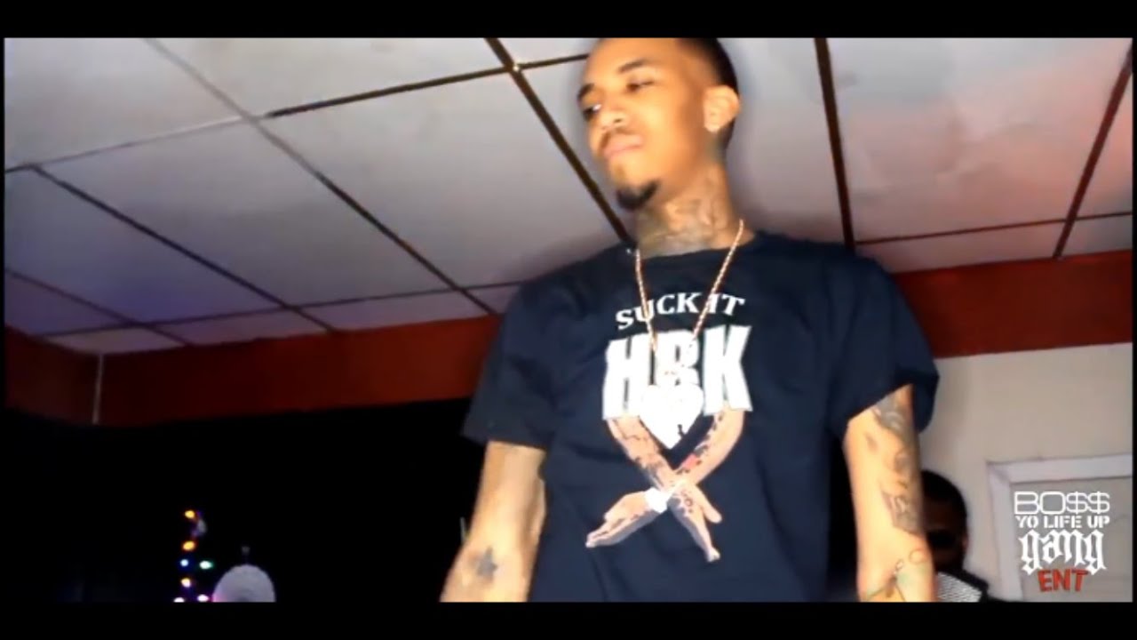 Doughboyz Cashout HBK Performs @ Binni's Bar & Grill in Lansing, MI ...