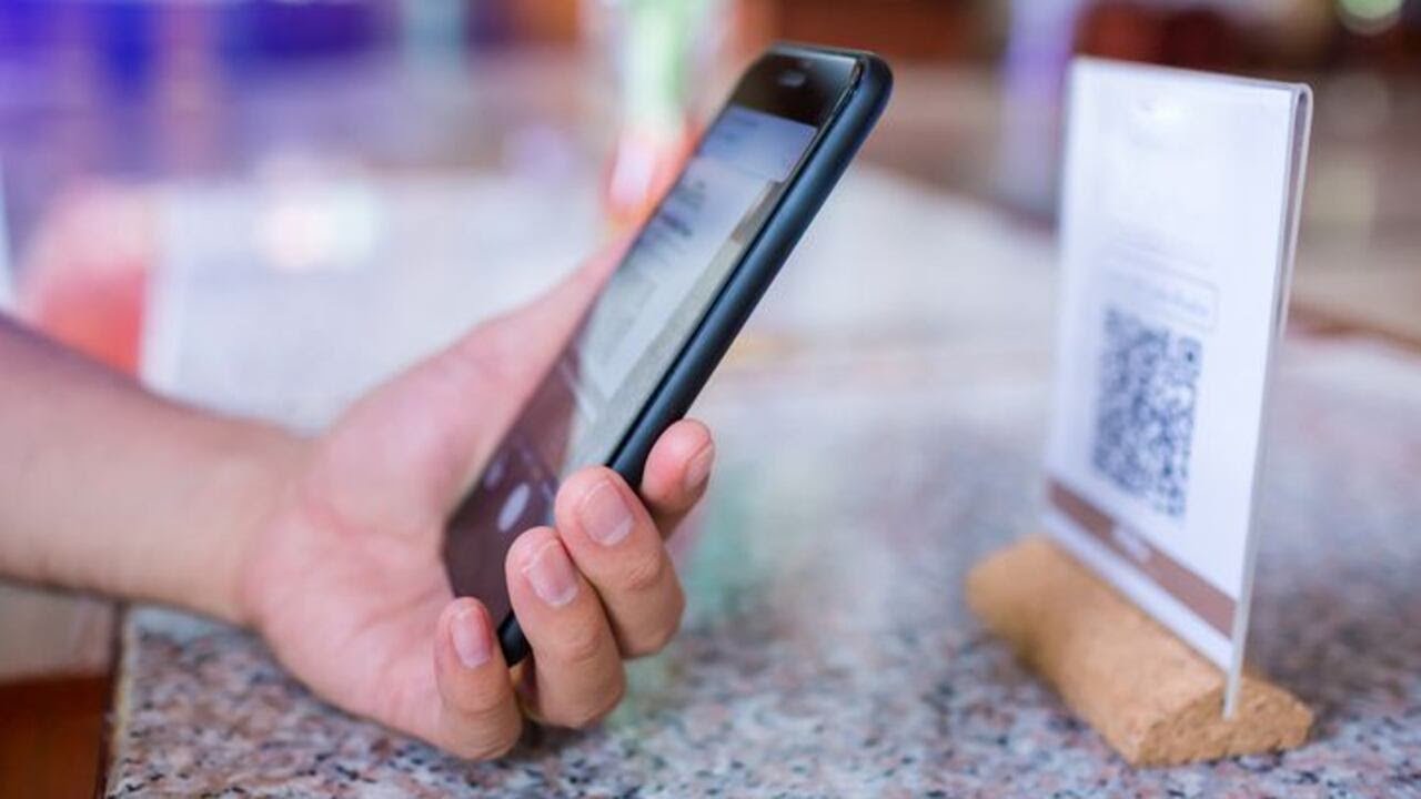 BBB: Beware of fraudulent QR codes - YouTube