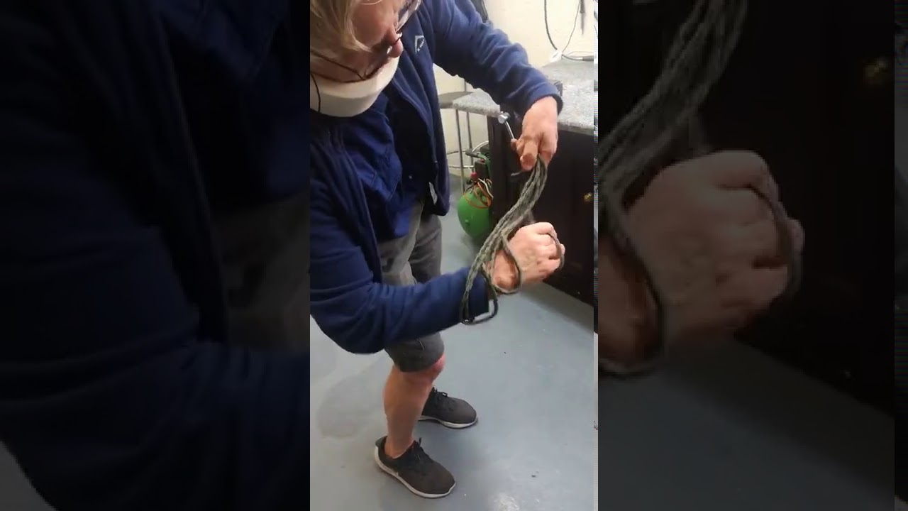 Flaking a line with twists - YouTube