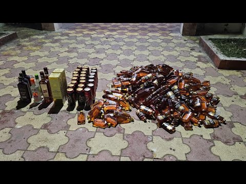 Diu Police a Gujarat ma jato Daru pakdi padyo. #shakilkashmani # ...